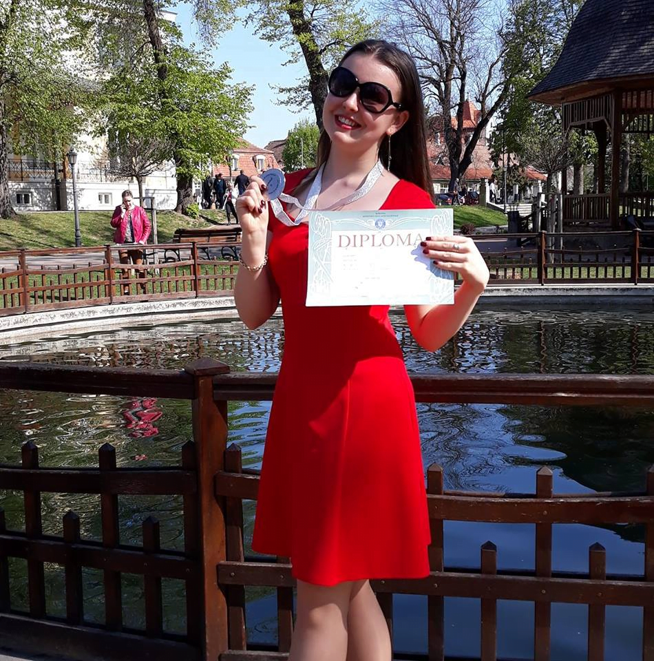 Adelina Ralea de la Husi, locul II pe tara, la “Nationala” de Franceza! - Vremea noua - Liderul ...