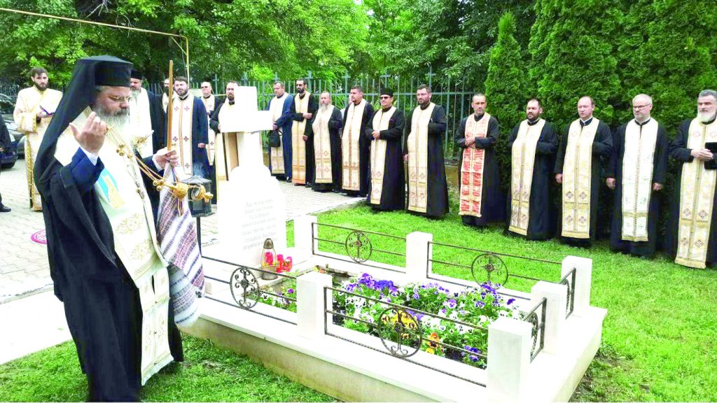 PS Ignatie a slujit la Parastasul Arhimandritului Mina Dobzeu (FOTO ... PS Ignatie a slujit la Parastasul Arhimandritului Mina Dobzeu (FOTO ...