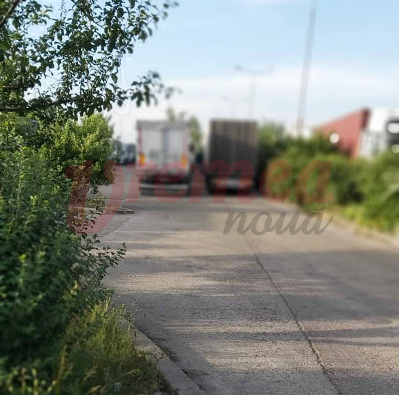 Un sofer de TIR din Moldova a murit asteptând ore în sir sã treacã vama ... Un sofer de TIR din Moldova a murit asteptând ore în sir sã treacã vama ...