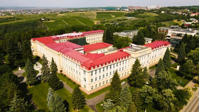 Universitatea de Științele Vieții „Ion Ionescu de la Brad” din Iași Dinamism, ascensiune și ...